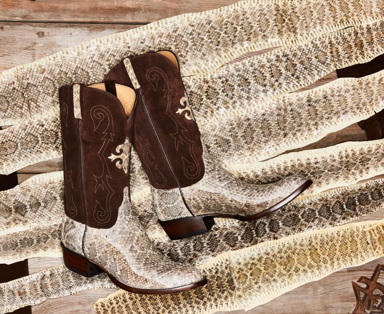 Lucchese Bootmaker – Gustav Schmiege Photography
